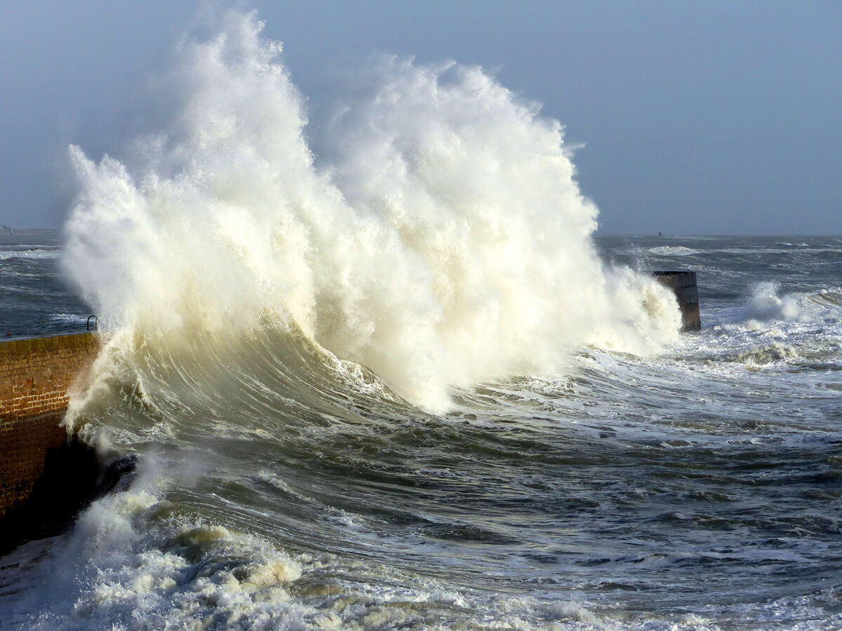 Vague de tempête - Bretagne - Jeûne hydrique avec Randodiète